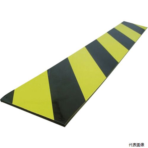 【特長】 ●どこでも貼れる万能クッションです。 【用途】 ●駐車場や工場現場など、ぶつかりやすい角の危険防止と注意喚起に。 【仕様】 ●色：黄/黒 ●幅(mm)：100 ●長さ(m)：1 ●厚さ(mm)：5 ●取付方法：貼付タイプ(粘着テー...