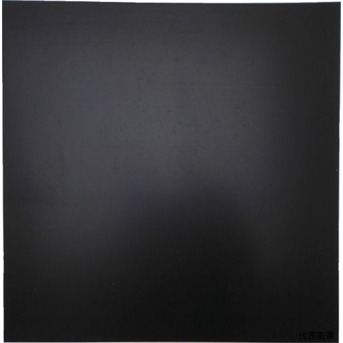 【特長】 ●従来のゴムシートと比較して、耐候性、耐熱性、耐油性に優れています。 ●臭いも少なく、色移行もせず安全で環境にやさしい高機能ゴムシートです。 【用途】 ●すべり止め、クッション材。 【仕様】 ●色：黒 ●厚さ(mm)：5 ●幅(m...