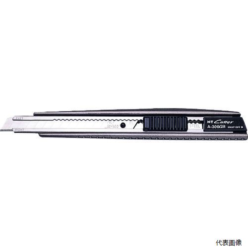 【特長】 ●アルミダイキャスト製です。 ●オートロック式スライドです。 ●左右両用タイプです。 ●刃を裏返してセットすると左利き用として使用可能です。 【用途】 ●事務作業用。 ●軽作業用。 【仕様】 ●全長(mm)：147 ●刃厚(mm)...