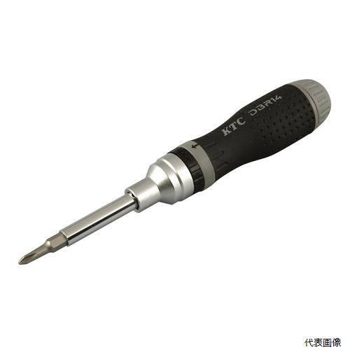 【特長】 ●ラチェット機構により、締め緩め両方向での早回しが可能です。 ●ラチェットを固定することで通常のドライバとしても使用可能です。 ●軸に2本、グリップエンドに6本、計8本のビットを収納可能です。 ●付属のビットはクロス、マイナス、T...
