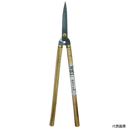テーパー形状柄！切れ味・耐久性抜群！ 【特長】 ●鍛造仕上げで見た目の美しい槌目模様。 ●刃は1段刃の為、切れ味抜群。 ●手になじみ握りやすいテーパー形状柄 【商品情報】 ●品番：#3348 ●全長：約690mm ●刃長：180mm ●重量...