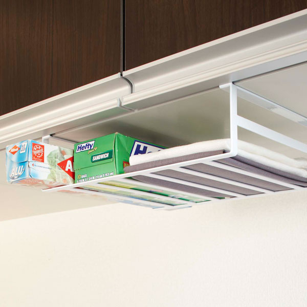 吊り戸棚に差し込むキッチン収納シリーズシンプル＆モダンスタイルのキッチン用品シリーズ『tower』。キッチンの吊り戸棚に差し込んで使用する収納ラック。 目線の高さで使いやすく、キッチンスペースを有効に使えます。ラップやホイル、布巾などがサッ...