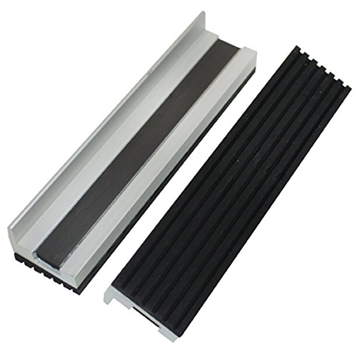 インダストリアルブラック/口幅125mm/125MM・パッケージ個数:1・用途:木材や傷を付けたくない素材のバイス等への固定・適用:125mm口幅用・入数:2個入・仕様:マグネット付き・材質:アルミニウム・硬質ゴム商品紹介 木材や傷を付けた...