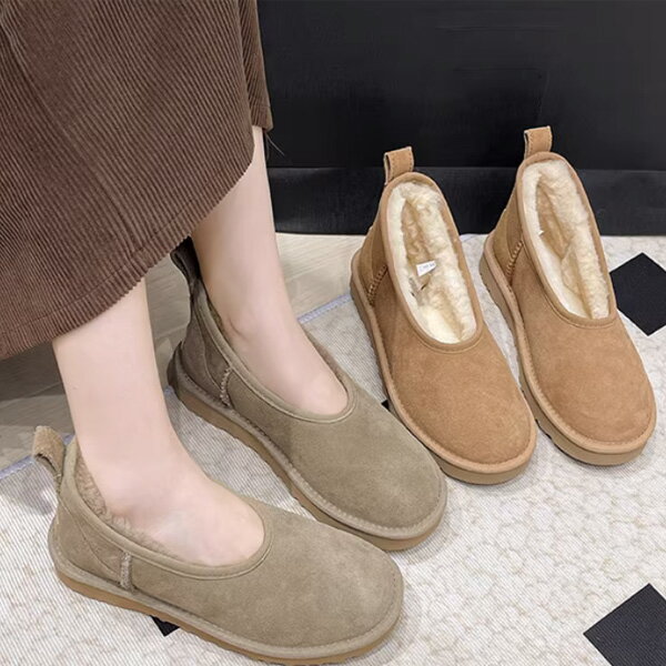 ふわふわモコモコのボアが気持ちい〜♪ 柔らかなデザインが乙女心をくすぐる可愛いらしさ♪ 見た目もあったかい！この冬のマストアイテムに間違いなし！ ・サイズ：22.5cm〜26.5cm ・カラー：カーキ、ベージュ ・インソール素材：ボア ・ア...