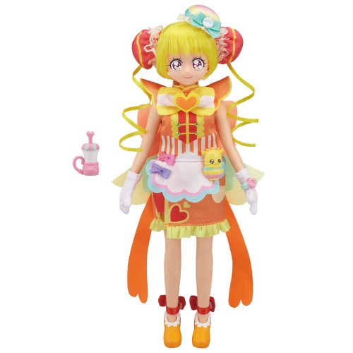 ボリューミーでキュートなサラサラヘアのプリキュアドールです。 手には付属のハートジューシーミキサーを持たせることができ、手足も可動するので、ポーズをとらせて様々なごっこ遊びが楽しめます! 生産国:中国 梱包サイズ:1×26×5cm