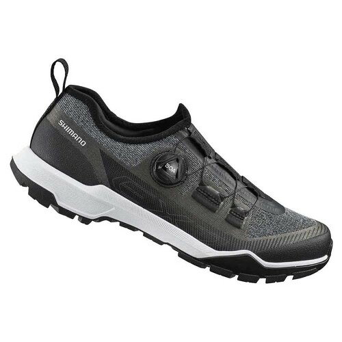 クリートタイプ：SPD ソール：グラスファイバー＆強化ナイロン アッパー：メッシュ+シンセティックレザー ストラップ：1BOA(L6E) VOLUME TOUR