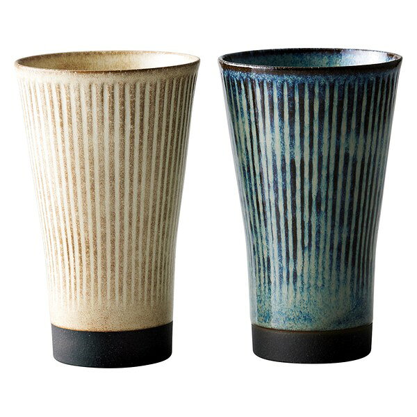 おすすめ特集お買い物ガイド■商品名：清風 アースカービングカップペア■商品：カップ（約口径8.5×高さ14cm・400ml）×2 ・日本製■材質：陶器■化粧箱含む重量：約0.8kg■箱：約24×17×10cm※性質上、色彩・柄・形状等が多少...