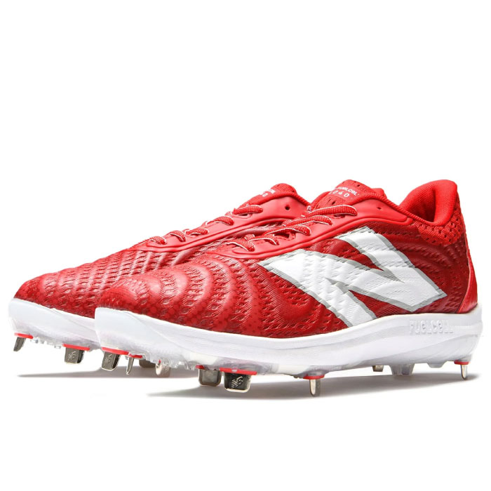 プロのパフォーマンスを支える「4040」メタルクリートモデルがV7にアップデート。 新しくデザイン・開発された透明感のある4040プレートには複数のTPUスタッドを配置し、繊細な動きに対応。 ミッドソールのFuelCellが瞬間的な動きを1...