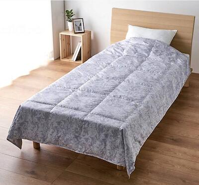 羽毛肌ふとん ふんわり軽い掛け布団 ここがポイント口ふんわり軽い掛布団口吸湿性に優れています口家庭洗濯OK（洗濯ネット使用）サイズ：150×210cm 1