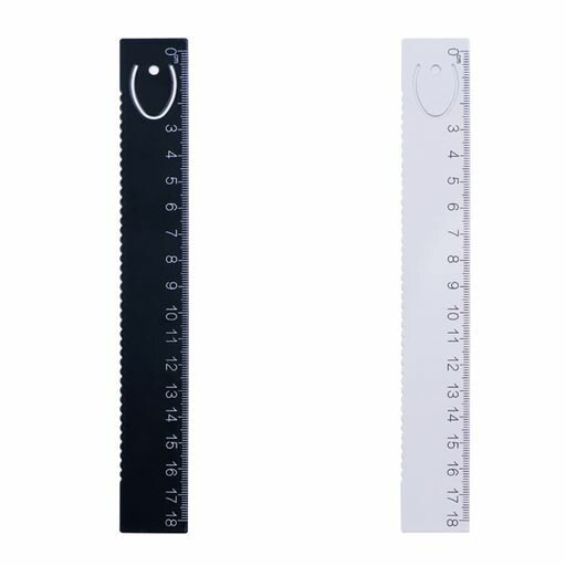 【18cm定規2本セット|黒&amp;白のシンプルカラー】黒と白の2色が揃った18cmの金属定規セット。学校、事務、DIY作業など、日常のあらゆる場面で活躍します。 【片面目盛タイプ|読みやすい目盛付き】片面にセンチ目盛(cm)を印字したシ...