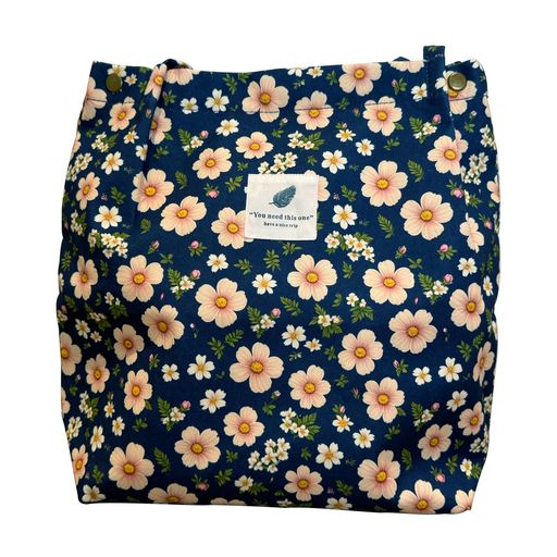 高級コーデュロイハンドバッグ:私たちの女性用キャンバスハンドバッグは頑丈なコーデュロイ素材で作られており、補強ショルダーベルトが付いており、持ち運びやすく、折れにくい。この内袋付きの旅行ハンドバッグは耐久性があり、柔らかく、肌になじみ、洗う...