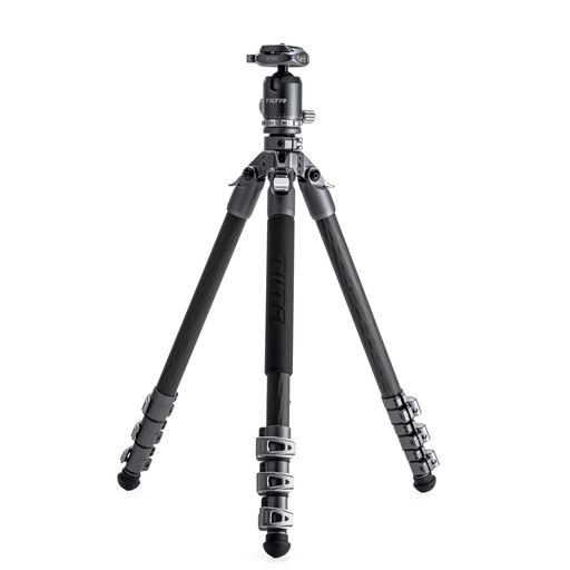 ボールヘッドにより、44ポンドの可搬重量で迅速かつ確実な水平出しが可能。 カーボンファイバー脚は10層構造で安定性と可搬性を実現。 取り外し可能なセンターコラムは、高さのオプションを広げ、極端に低い角度を可能にします。 複数の1/4-20ネ...