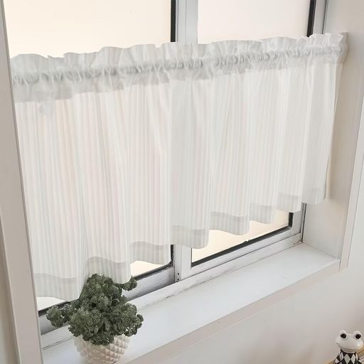 💐【紫外線からお肌・家具を守る】強紫外線カット、紫外線はお肌の大敵で、ミラーレースカーテンを付けたら、お部屋が暗くなることなく、日中にUVカットすることによってお肌を守ります。ブライド糸(光沢のある糸)を使って、太陽光を反射...