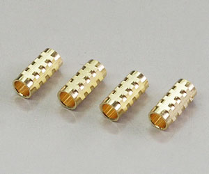 DSEコネクターと同じφ3.5mmの六角コネクターです。 真鍮製・金メッキ仕上げで通電性も抜群です。 モーターメンテナンス毎の煩わしいハンダ作業も無くなり作業効率が大幅に向上します。 小型・軽量のバッテリーコネクターとしても使用可能です。