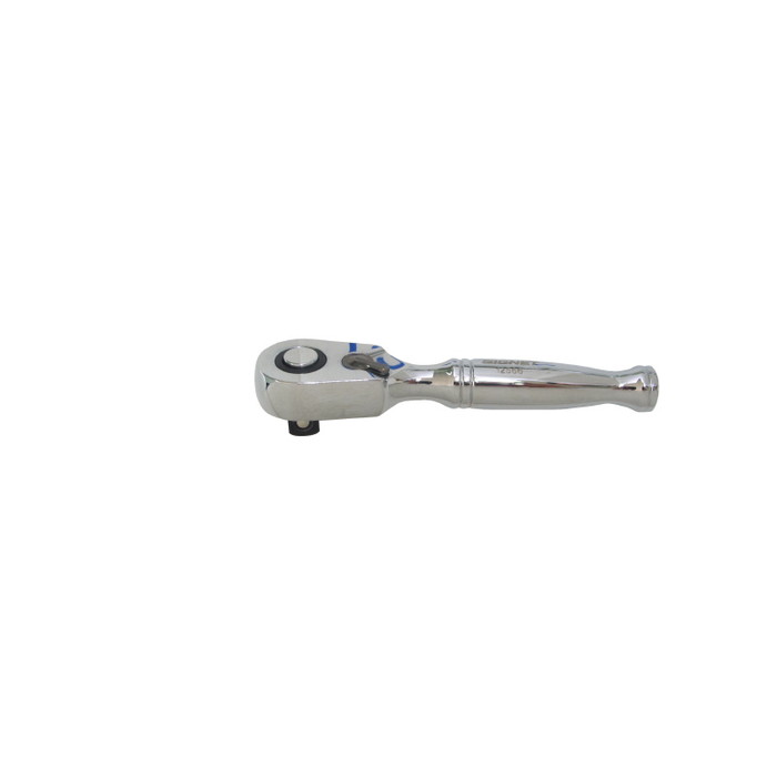 【商品詳細】●差込角(”SQ)：3/8●全長(mm)：117●プッシュリリースボタン付き超小型ヘッドタイプ。●ショートタイプ。【代引きについて】こちらの商品は、代引きでの出荷は受け付けておりません。【送料について】北海道、沖縄、離島は送料を...