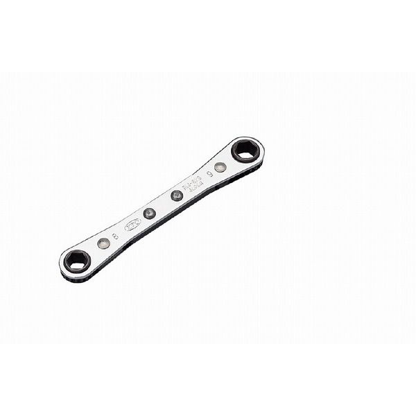 【商品詳細】●ギア数：18●サイズ(S1xS2；mm)：8x10●ヘッド幅小(D1；mm)：17●ヘッド幅大(D2；mm)：22●ヘッド厚さ(T；mm)：10●全長(L；mm)：120●重量(g)：70●18ギアの板ラチェットめがねレンチで...