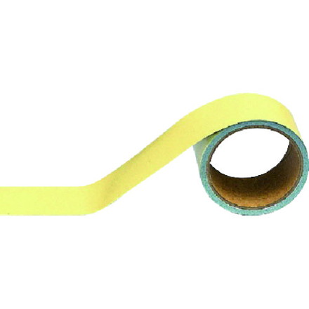 【商品スペック】特長●耐久性に優れ、退色しにくいアルミ製です。用途仕様●色：うすい黄(マンセル値2.5Y7.5/6)●幅(mm)：50●長さ(m)：5●耐熱温度(℃)：約−30℃〜＋100℃●サイズ：50mm幅×5m×0.2mm厚仕様2材質...