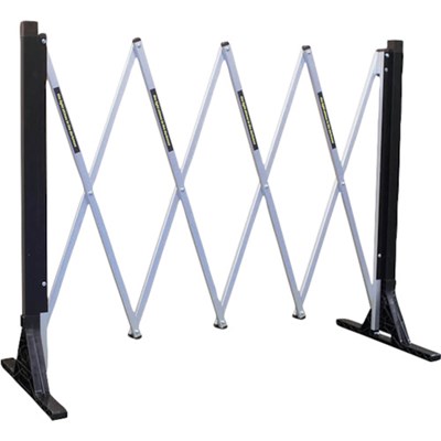 特長●伸縮式で置くだけで簡単に設置できます。●軽いので持ち運びも楽にできます。●単管バリケードタイプと比べて、単管パイプの運搬やセットが不要です。●進入を防ぐ視覚的効果も大きいです。仕様●色：黒●幅(mm)：190〜2100●奥行(mm)：...