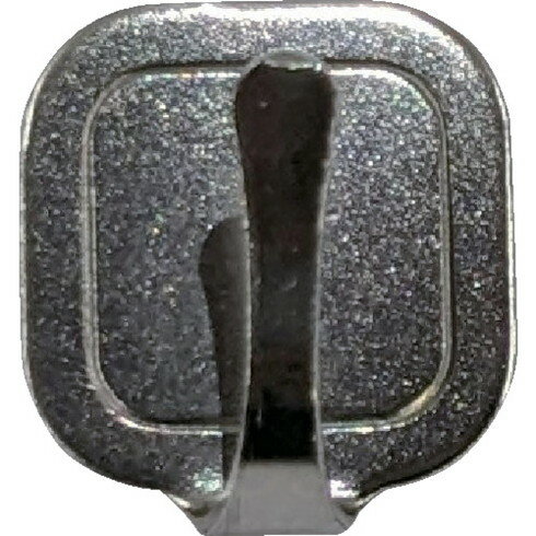 【商品スペック】特長●強力な粘着テープでしっかり吸着します。用途仕様●耐荷重(kg)：0.5●色：シルバー●縦(mm)：20●横(mm)：19タイプ：ステンレスミニ仕様2●ステンレスミニ材質／仕上●本体：ステンレス●粘着テープ：ポリエチレン...