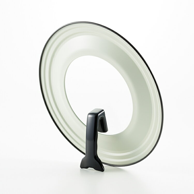 【商品サイズ】幅27.7×奥行27.7×高さ6.2cm【材質】本体/鉄（両面フッ素鋼板）ガラス/強化ガラスハンドル/フェノール樹脂【生産国】日本【製品重量】355g【包装サイズ】27.8×27.8×6.3cm【包装込み重量】375g【包装材...