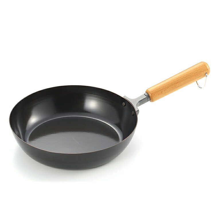【商品サイズ】幅38×奥行22.2×高さ10cm【材質】本体/鉄（シリコーン焼付塗装）ハンドル/天然木【生産国】日本【製品重量】777g【袋入りサイズ】38.1×22.3×10.1cm【袋入り重量】787g【個装材質】ビニール袋【商品説明】...