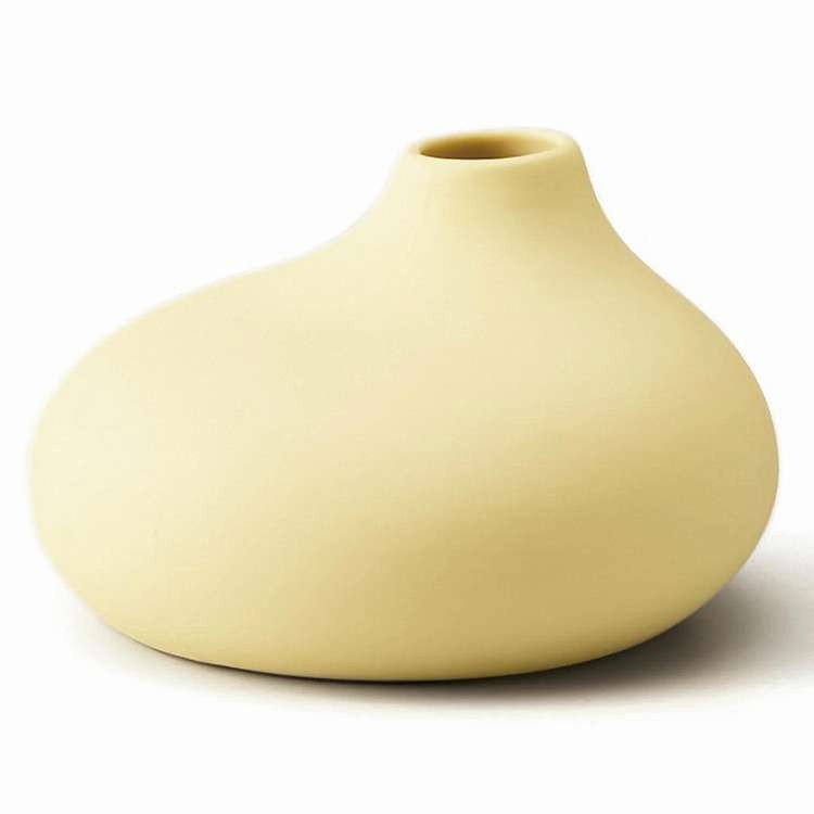 【商品説明】花を活ける習慣のなかった人も、簡単に活けられる。花を活ける習慣のある人も、楽しく活けられる。自分らしく花のある暮らしを楽しむフラワーベースAYAシリーズ。生産国:中国素材・材質:陶器商品サイズ:直径9.5×高さ6.3cm【代引き...