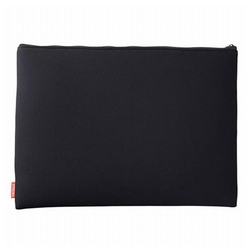 【商品説明】極厚10mmの軽量ウレタン素材を使用したPC収納ケース。クッション性が高く、すり傷や振動、衝撃からPCをやさしく保護します。【商品詳細】外寸サイズ(約):425×20×305mm製品重量(約):180g15.6型ノートパソコンな...
