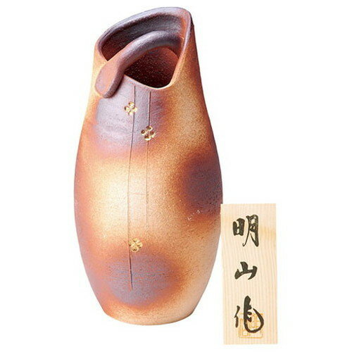 焼き締めの花瓶に金の小花をあしらった花瓶。メーカー型番:G5-5705内容物:本体(約130×130×265mm)×1材質:陶器箱サイズ:約140×140×280mm(入)箱入重量:約1.2kg箱種類:化粧箱原産国:日本製【代引きについて】...