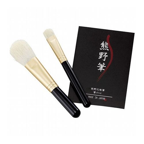 熊野化粧筆セット 筆の心【商品説明】世界に誇る熊野の化粧筆。筆司の手作り化粧筆。穂先をカットしない熊野の化粧筆は、穂先がやわらかくやさしいので肌触りが違います。メイクのノリや持ちも断然違います。【商品詳細】●入数:40●材質:白尖峰●セット...