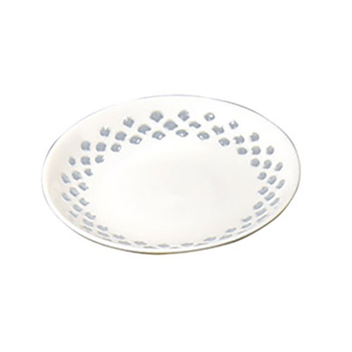 【商品説明】光を通して模様が浮かび上がる「蛍手」陶器。模様の透かしで上品さと高級感を演出した器です。☆前菜や珍味の器に、ちょっとしたスイーツの器に。☆模様がひかりを通すような場所で使用すると、より演出感が増します。☆ホームパーティーのアクセ...
