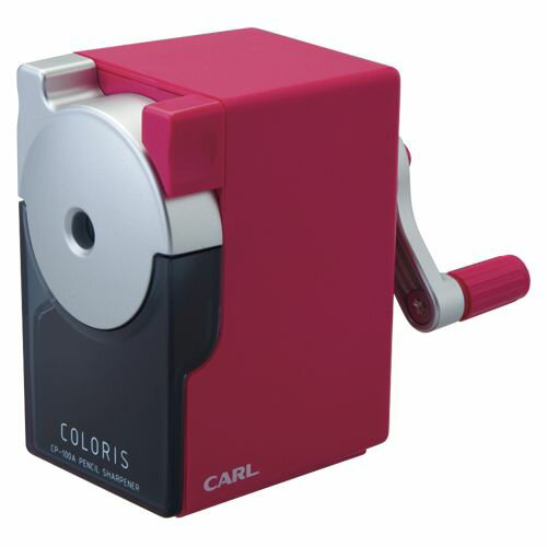 メーカー：カール品番：CP-100A-PJANコード：4971760104184快適なペン先に仕上げます。●寸法／幅60x奥行122x高さ104mm●材質／ABS　POM　GPPS●仕様／2段階芯調節機能付●カラー／ピンク●単位／1個●メー...