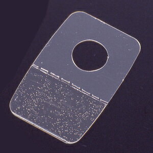 商品に直接貼って、フック陳列にできます。●寸法／幅22×高さ35mm、厚さ0．2mm●耐荷重／300g●材質／PVC●単位（入数）／1パック（48片入）●メーカー品番／HG-6店舗陳列をサポート。フック非対応の箱入の商品やパック品などを吊下...
