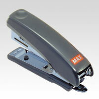 綴じ枚数：約20枚。綴じ奥行：最大51mm。針装てん数：50本。針残量確認窓、リムーバ付。本体プラスチック部：再生ABS製。専用使用針：No.10。【送料について】北海道、沖縄、離島は送料を頂きます。