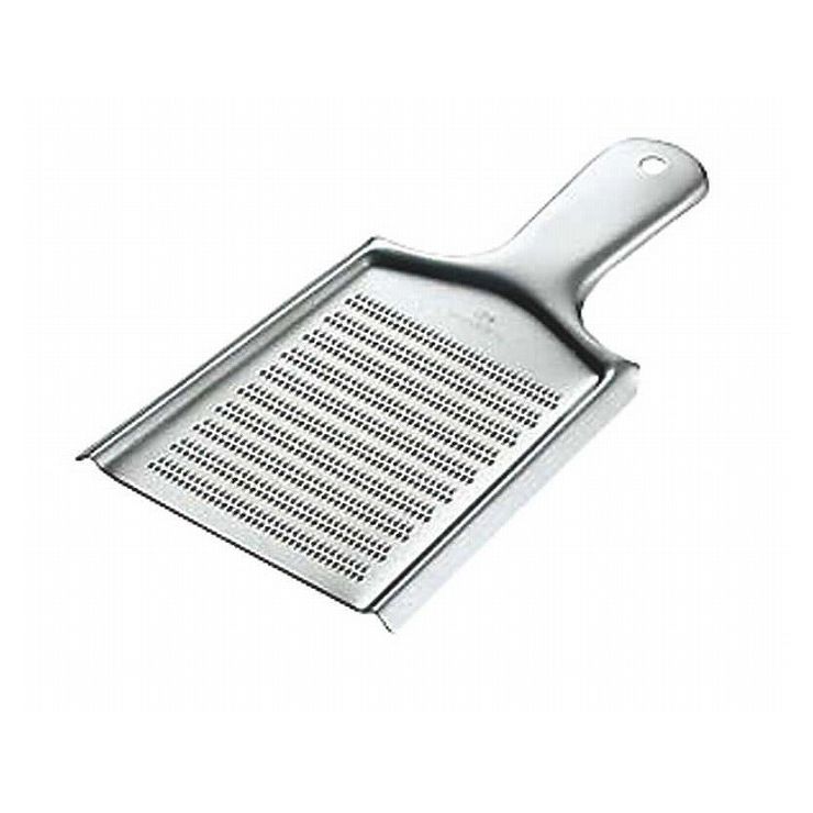 ツボエ　18-0オロシ金 3号 062014JANコード：4944642270307規格：規格3号サイズ：外寸幅×全長130×240mmサイズ容量1：130×240mm材質：18-0ステンレス生産地：燕三条 ※1号〜4号は両面目立、5号は片...