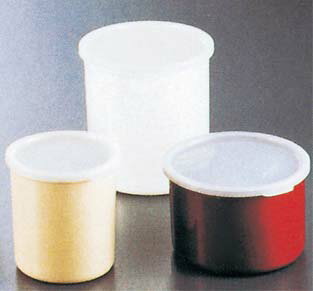 【商品説明】●サラダオイルやマヨネーズの影響をうけない材質なのでドレッシングや調味料入れとして最適です。【外寸】φ130(上径)×φ111×H130 【内寸】φ120 【容量】1.1L【材質】本体：ポリプロピレン製フタ：ポリエチレン製【代引...