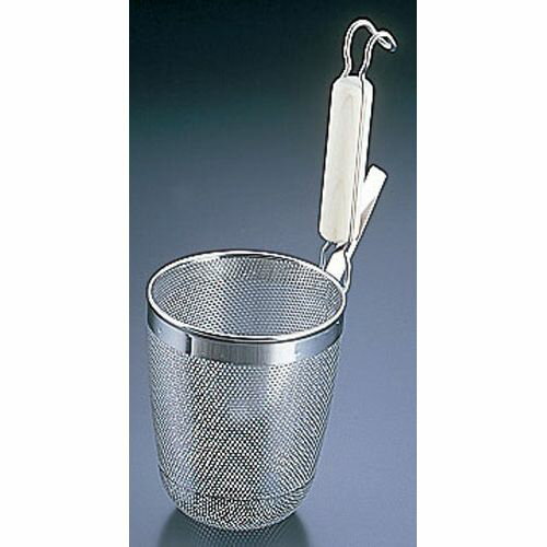 YUKIWA UK18-8パンチング木柄丸底うどんてぼ 大 AUD16001 JANコード 4520785001963●規格:大●直径×深さ(mm):135×175●材質：18-8ステンレス+木■パンチング穴径:底面2.2・側面3.0*小の...