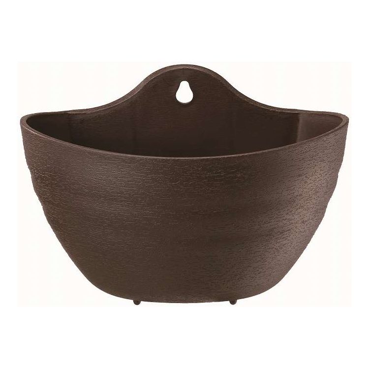 ●フレグラーシリーズ。【商品情報】●素焼きのような質感と緩やかなウェーブが特徴。●飽きのこない高いデザイン性だけでなく通気性のよい鉢底など機能面も充分。●豊富な形状・サイズバリエーションで、1本仕立てに適したポットから寄せ植えに最適なプラン...