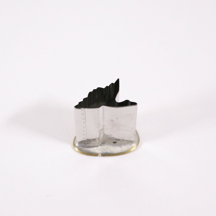 ●力を入れても手が痛くなりづらい。【商品情報】●たかもりの厚口野菜抜。●渕/真鍮巻き。●たかもりブランド。●力を入れても手が痛くなりづらい。●食材を吟味し、形を吟味する。●洗練された抜型はその機能を進化させ、料理の華を咲かせます。●代々培わ...