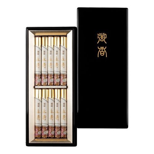 【商品説明】いにしえより珍重されてきた高貴な香木伽羅の幽玄な香りのお線香。重厚な塗箱に納めました。遥か永遠の時の流れを想い、やすらぎを祈る。そんな願いを込めて名付けられた「永寿」。お線香本来の良さにこだわり創り上げました。【商品詳細】商品区...