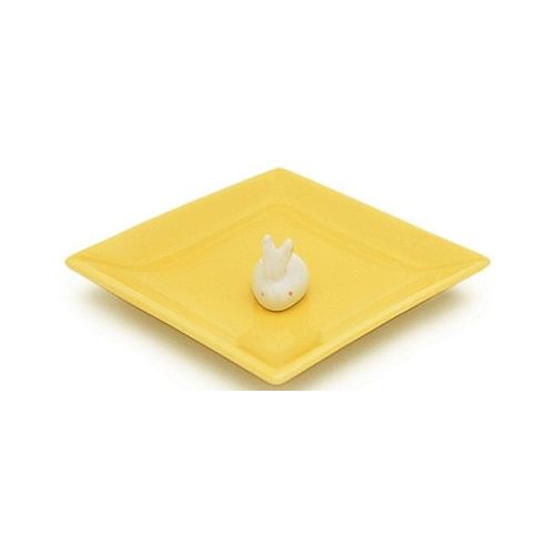 【商品説明】ウサギのやさしく愛らしい表情に癒されます。【商品詳細】商品区分：日用雑貨品内容量：製造国：日本本体重量(g)：120成分陶器メーカー名：（株）日本香堂使用方法注意事項※予告なくパッケージリニューアルをされる場合がございますがご了...
