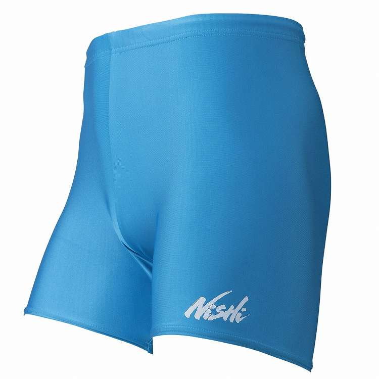 前部の裾丈が後部より短いカッティングで、走行時の裾のめくれを軽減。フィット感によりスムーズな動きをアシストします。●股下約13cm(Lサイズ時)●吸汗速乾　●2WAY　●裾めくれ軽減 ※ウエストひもはグレー生産国：日本製※画像は本商品ページ...