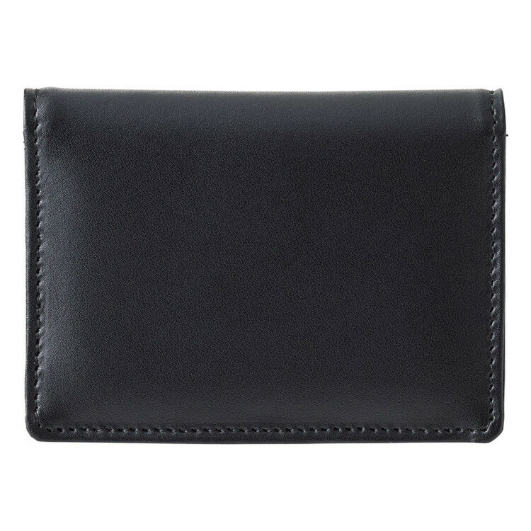 シンプルなデザインのパスケース。パス入れは両面についていて計4室あるため、区別して入れられて便利です。カブセ開閉式。内パス入れ・外パス入れ・オープンポケット×各2室。表面:牛床革、裏地:合成皮革・ナイロン7.5×10.8×1.5cm※非接触...