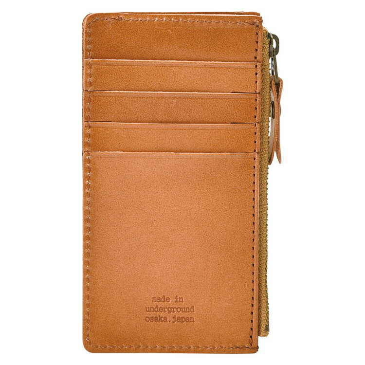 カードケースにポケットとちょっとした小銭入がついておりキャッシュレスライフに大活躍。ファスナー小銭入・前ポケット×各1室、背カード入×4室。牛革（ヌメ革）7.5×13.5×0.5cm※天然皮革を使用している為、色が多少異なったり、シワなどが...