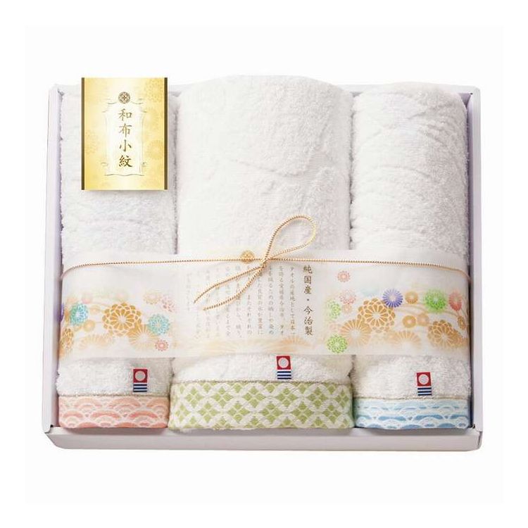 可愛らしい小紋柄がアクセントのふんわりタオル。日本の伝統・小紋柄とラメのラインでさりげなく彩られたシンプルなタオル。日本製【セット内容】-サイズ：バスタオル:60×120cm、フェイスタオル:34×75cm重量/容量：-箱サイズ：28×32...