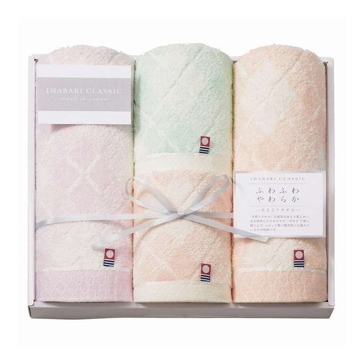 ふわふわもちもちの肌触り。素肌が喜ぶ今治タオル。「甘撚りタオル」は通常の糸より柔らかい糸を使用したタオルです。今治で丁寧に織り上げ、ふわっと軽く吸水性にも優れているのが特徴です。日本製【セット内容】-サイズ：フェイスタオル:33×80cm、...