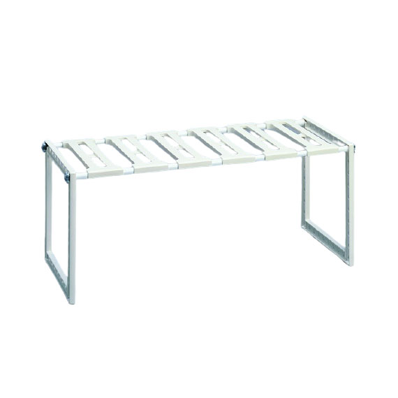 【サイズ】幅50~75×奥行30.3×高さ30.7cm【重量（kg）】1【素材・材質】材質:フレーム/PS、棚板・メネジ/PP、パイプ/スチール(PPコーティング)(樹脂部/ABS)【生産国】日本【特徴】洗面台下の収納に。排水トラップを避け...