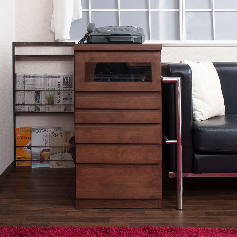 ■商品について/上質で木目の美しい人気の天然木アルダー材使用のテレビボードシリーズにFAX台兼用リビングチェストが新登場！FAX台としてはもちろん、窓下収納など様々なシーンで活躍します。深さの違う多段引出しで細々したものなど仕分け収納に抜群...