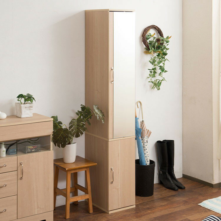 ミラー付きで内部に引出しも付いた機能的シューズラック。全身ミラー付きですっきりとしたデザインはリビングや寝室など衣類収納としてもOK。自由に取付できるフックも付属していて便利機能もプラス。扉の開閉は組立時に左右どちらにも好みで選べます。一人...