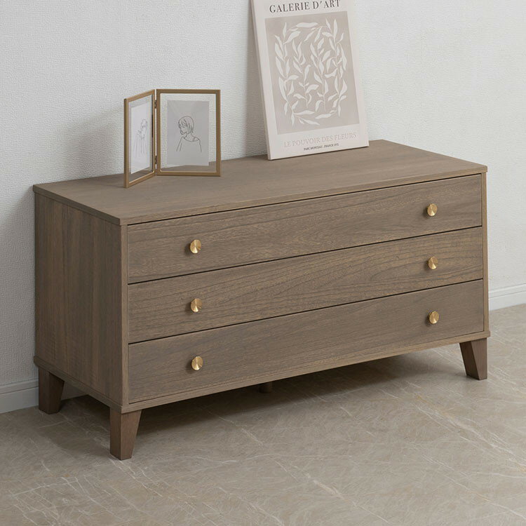 和室・洋室にも合う【桐結-むすび-】シリーズ。単に桐箪笥だけではなく、変化する現代の家屋インテリアに順応したカラー、そしてこだわりの素材、サイズ感全てを集結した総桐箪笥。従来のいわゆる桐箪笥という白木に天然オイルを施し、ナチュラル・ブラウン...