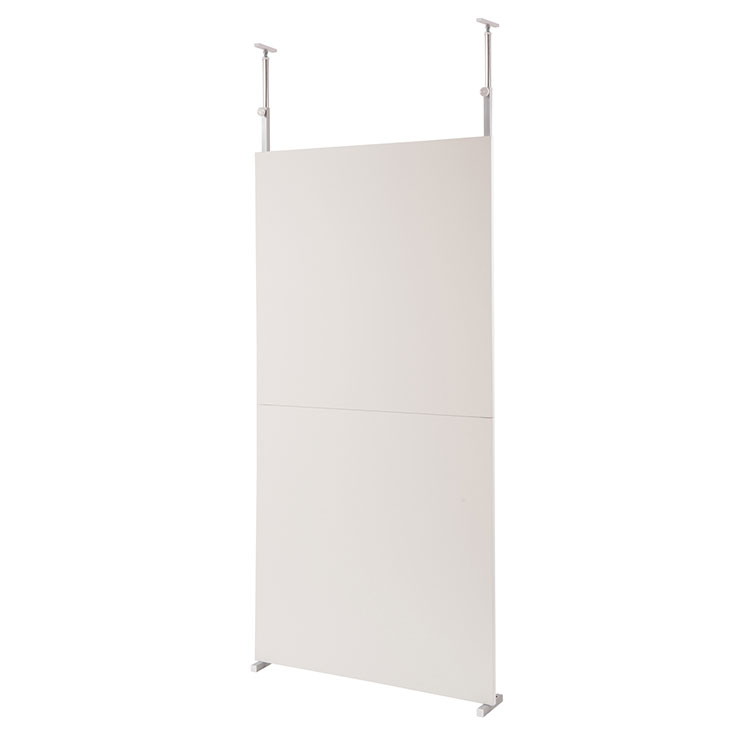 大好評の間仕切りパーテーションシリーズにシンプルな間仕切りボードタイプが登場。収納も何も必要のない間仕切りのみが必要な方や同シリーズを組み合わせて使用でパーテーションの完成。ドアカーテンをセットすれば入り口も出来上がり。■商品サイズ本体：(...